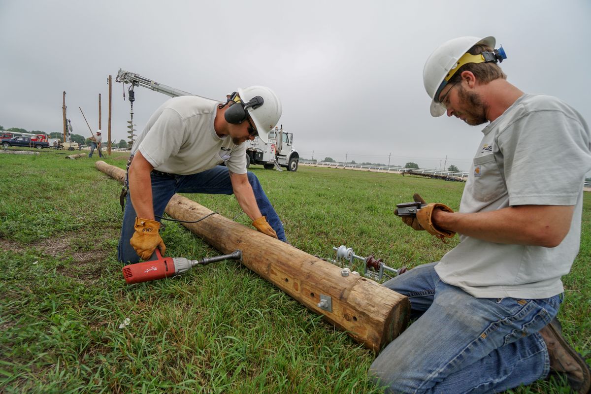 Photo Gallery : About Us : Nebraska Lineworker Rodeo Committee