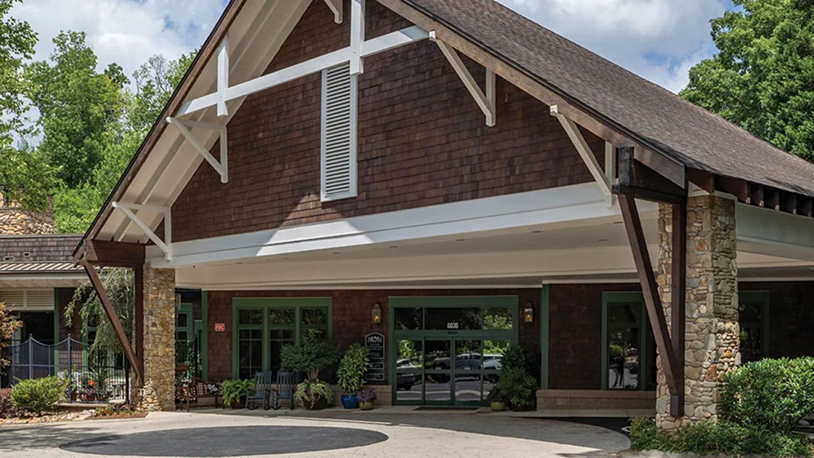 Dementia | Day Center | Alzheimer's | Caregiver | The Ivey