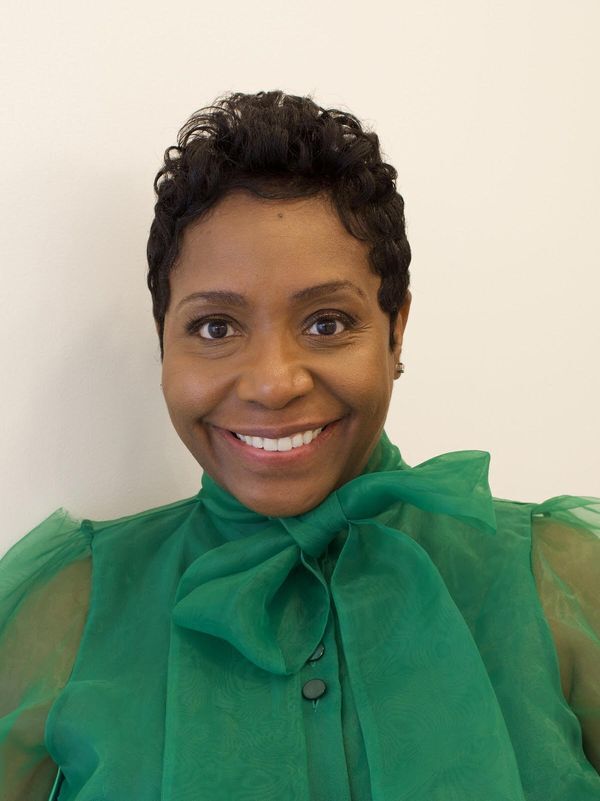 dr. shanetta sutton dentist of the year good neighbor house