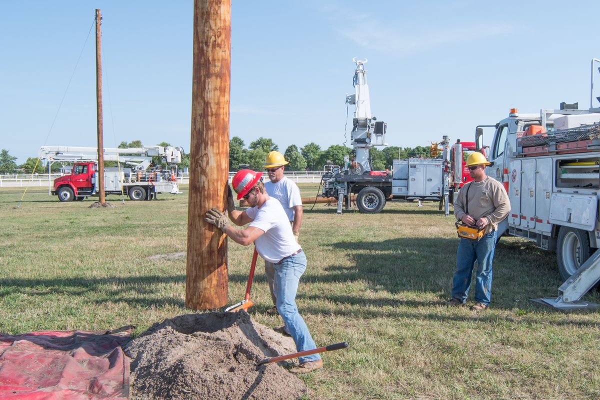Photo Gallery : About Us : Nebraska Lineworker Rodeo Committee