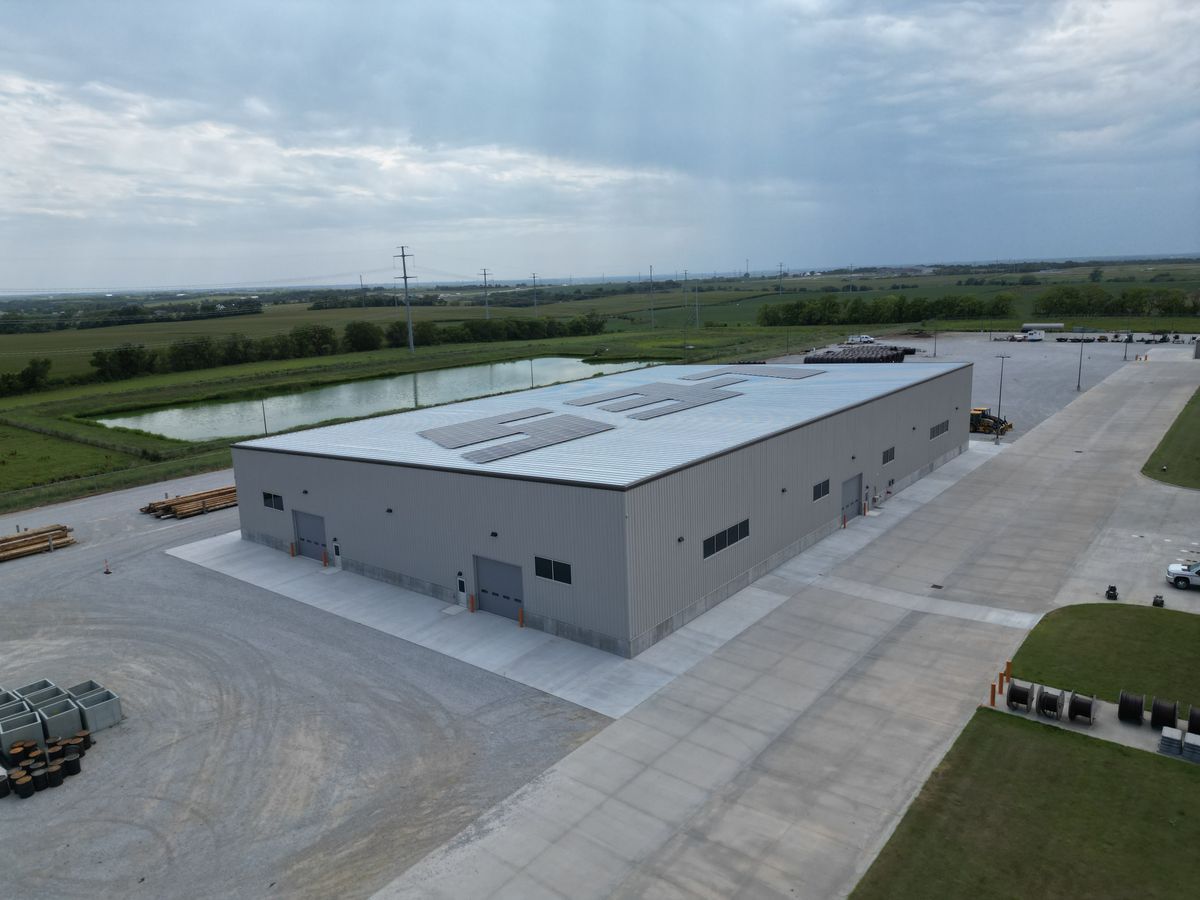 LES REEL & TRANSFORMER WAREHOUSE, Commercial - PRC