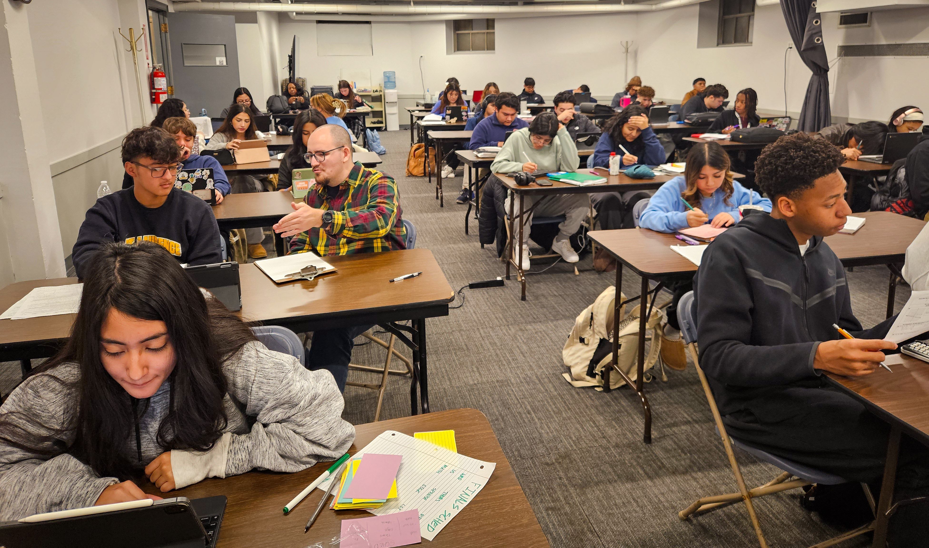Academic Year Program : Four-Year Program : What We Do : Highsight