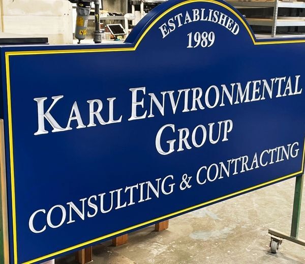 Signs for the building construction contractors