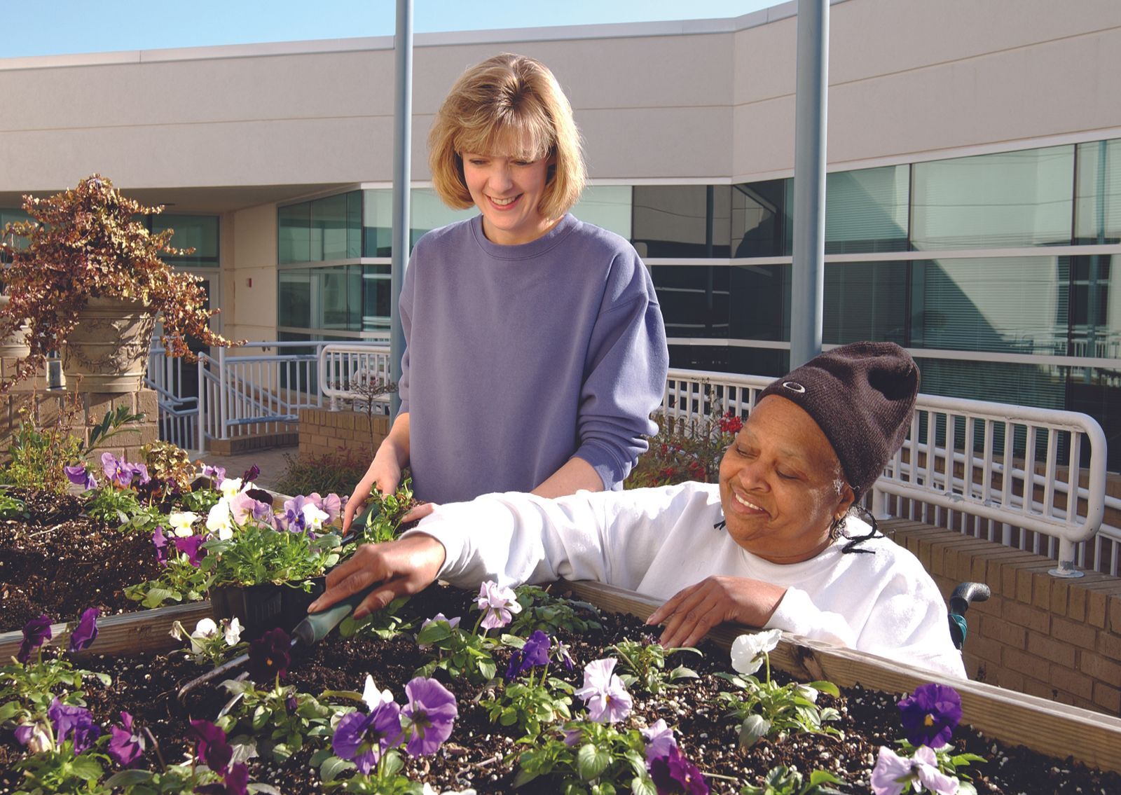 Adult Day Programs : What We Do : The Arc of Riverside County
