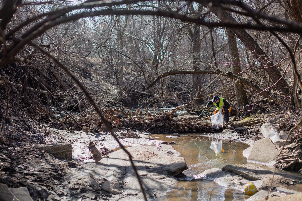 Report Litter & Illegal Dumping | Omaha, NE