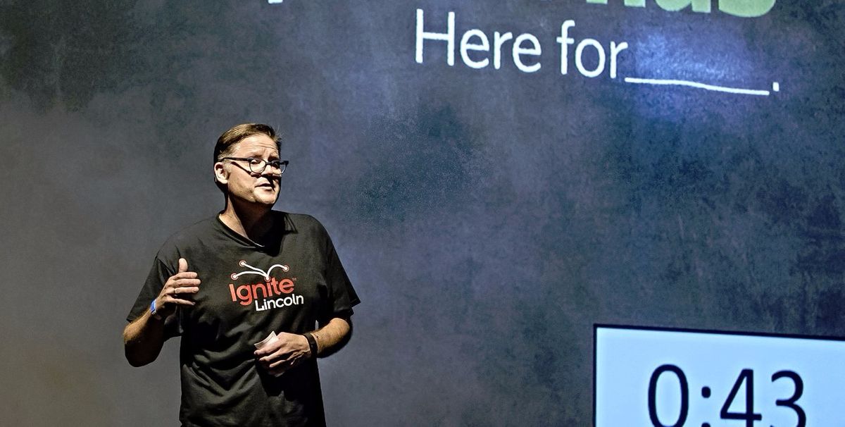 Captivate and Engage | About Randy Hawthorne