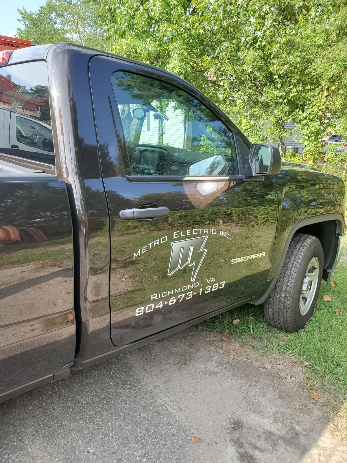 Vehicle Graphics : Portfolio : Dominion Sign Co