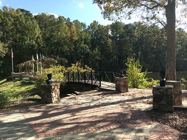 Aldridge Gardens | Nature & Art | Hoover, Alabama