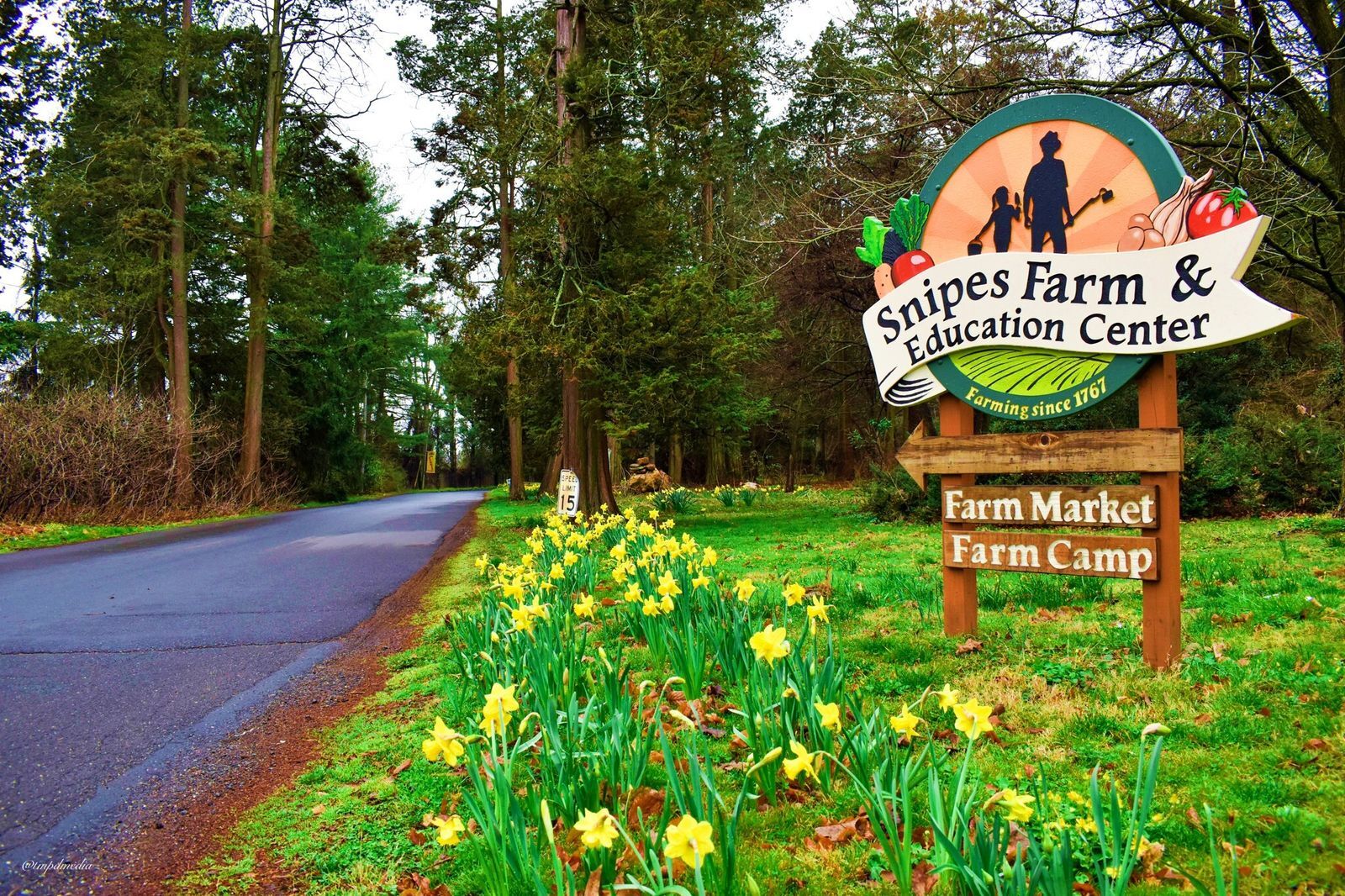 Explore our farm! : Learn about our Farm : Snipes Farm and Education Center