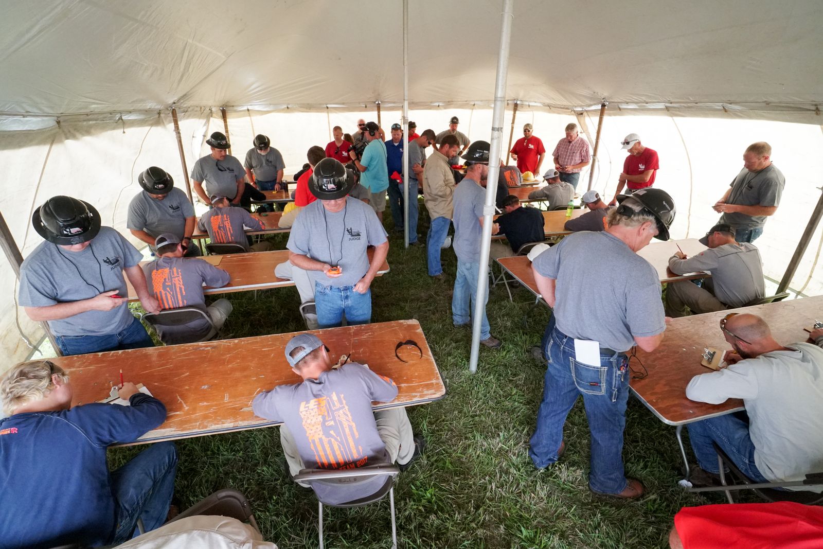 Photo Gallery : About Us : Nebraska Lineworker Rodeo Committee