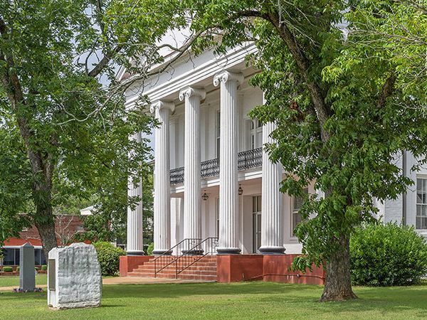 Aldridge Gardens | Nature & Art | Hoover, Alabama
