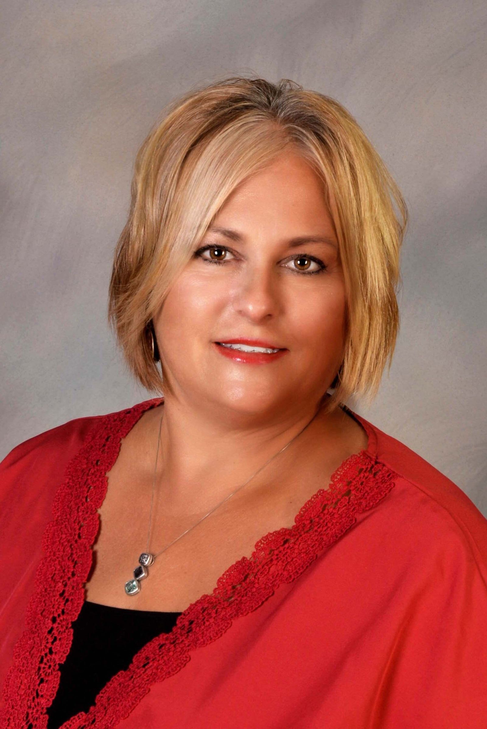 Leadership Team : About : Saunders Medical Center