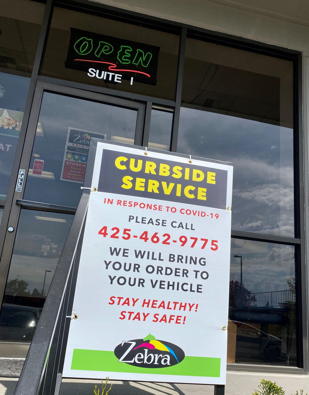 Curbside Service Signage