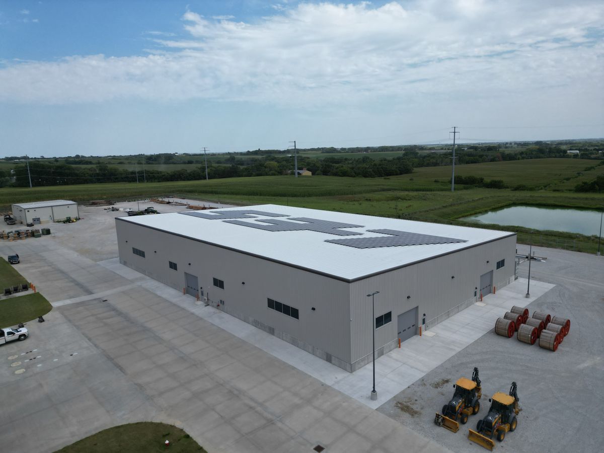 LES REEL & TRANSFORMER WAREHOUSE, Commercial - PRC