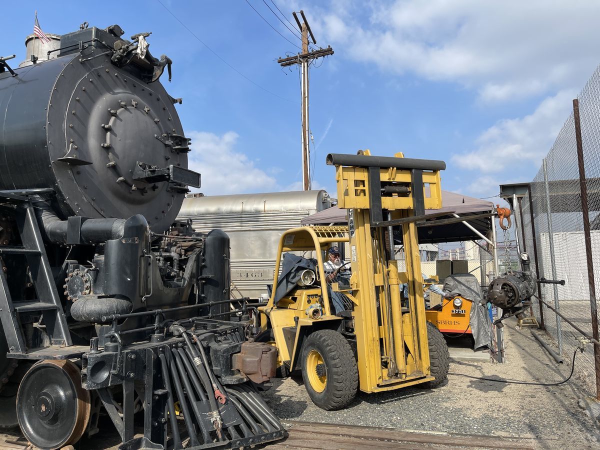 Dynamo Moved / Prepared For Paint : FROM THE YARD : NEWS : San ...