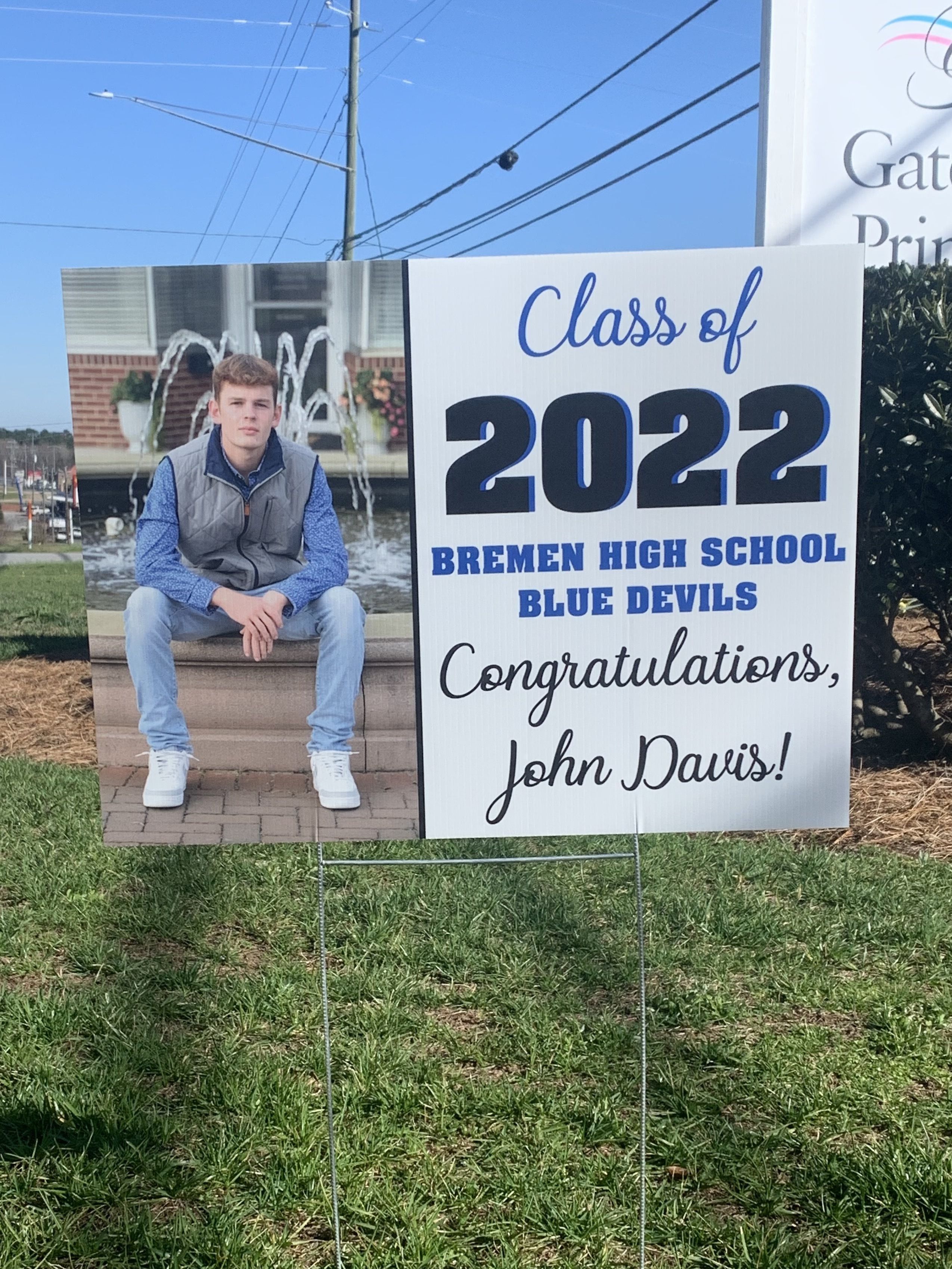 Senior Signs
