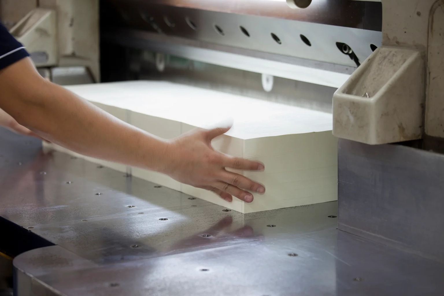 Commercial Bindery Services | Booklets, Die Cuts & Finishing