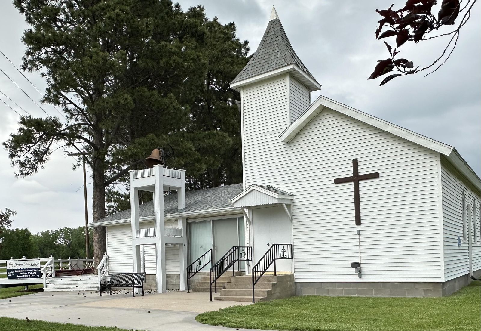 Chapel of the Lake : Attractions : Johnson Lake : Johnson Lake Chamber ...